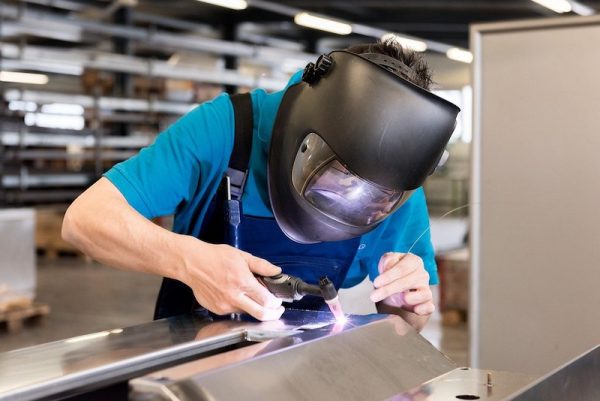What is Welding? - Definition, Processes and Types of Welds - PERFECT ...