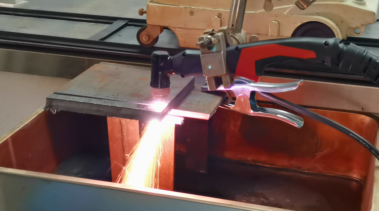 Get the Job Done Right with the Perfect Power CUT-40D Air Plasma Cutter ...